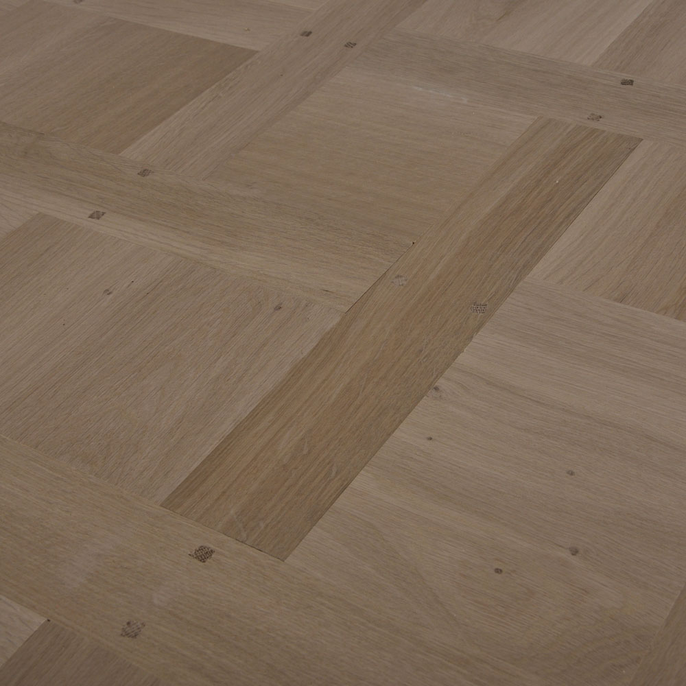 Versailles parquet panel in new solid oak by Maison & Maison.